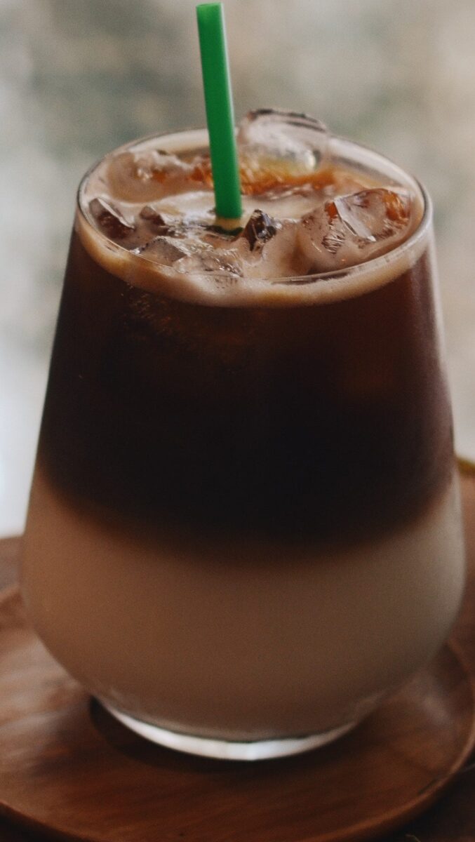 Iced latte vs Iced coffee: understand the differences