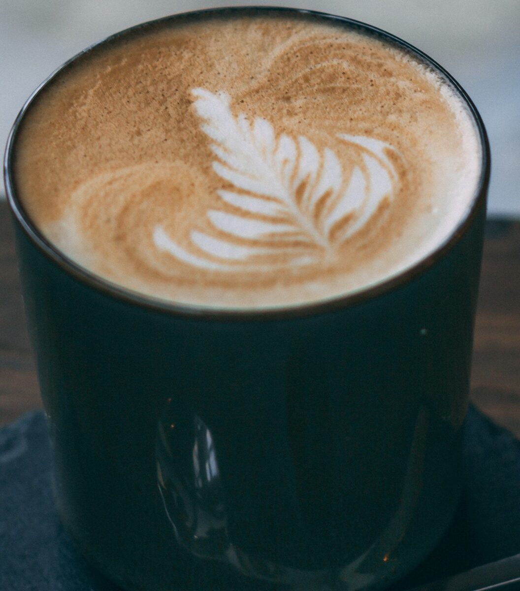 Latte vs Coffee: Key Differences in Taste and Calories (2026 Guide)