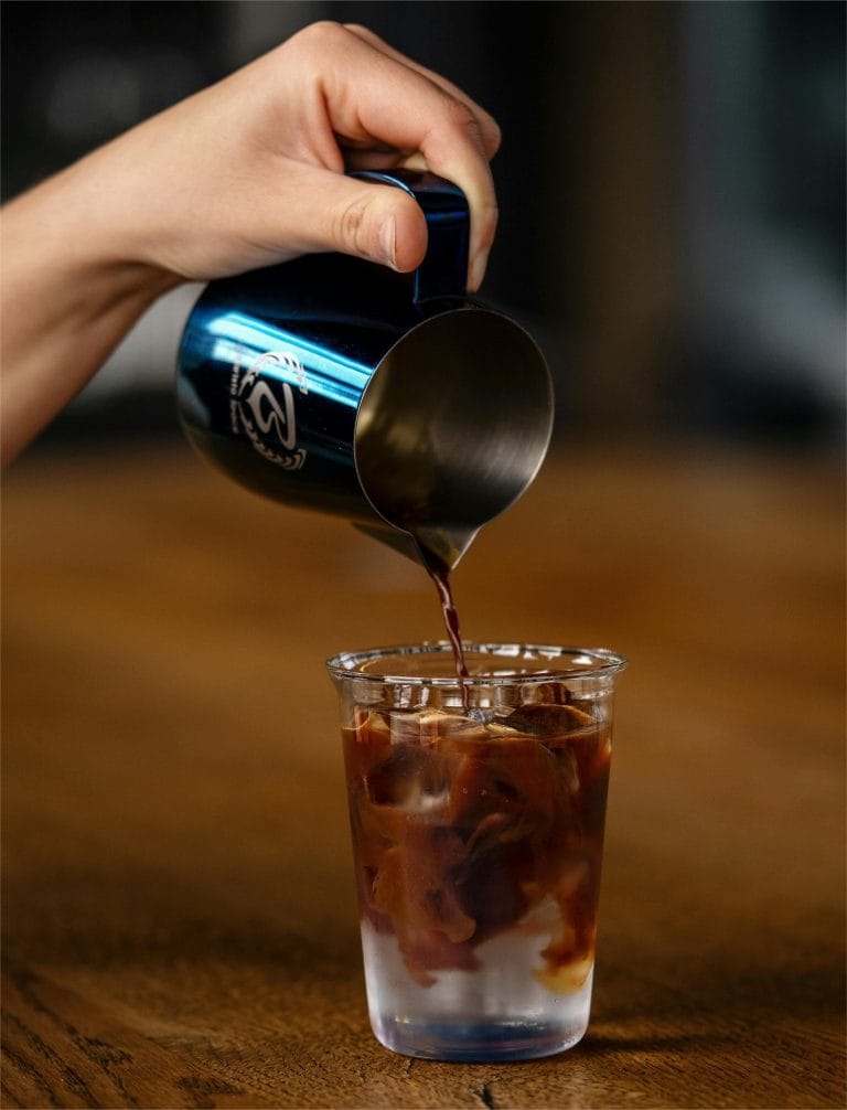 Iced Long Black: The Boldest Way to Enjoy Cold Coffee